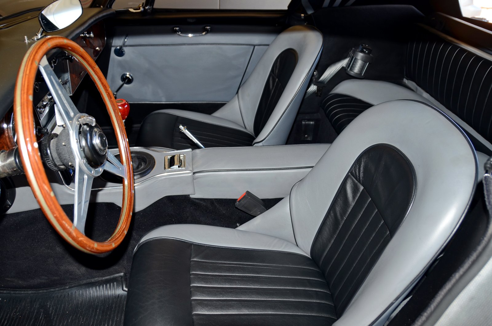 British Car Specialists - Stockton CA - Land Rover - Austin Healey ...